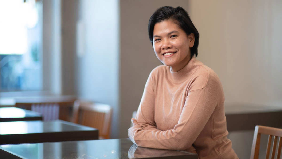 外国人インタビュー 01 | 株式会社やさしい手